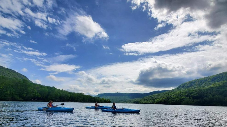 Tennessee River Gorge® Mountain Treehouse Offers Serenity & Relaxation ...