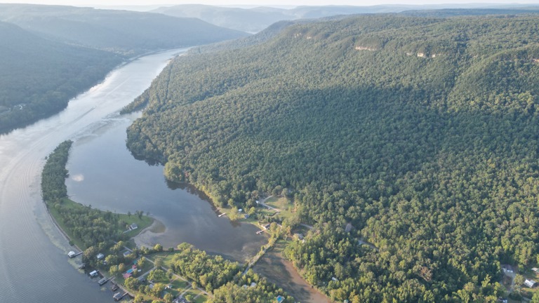 Tennessee River Gorge® Mountain Treehouse Offers Serenity & Relaxation ...