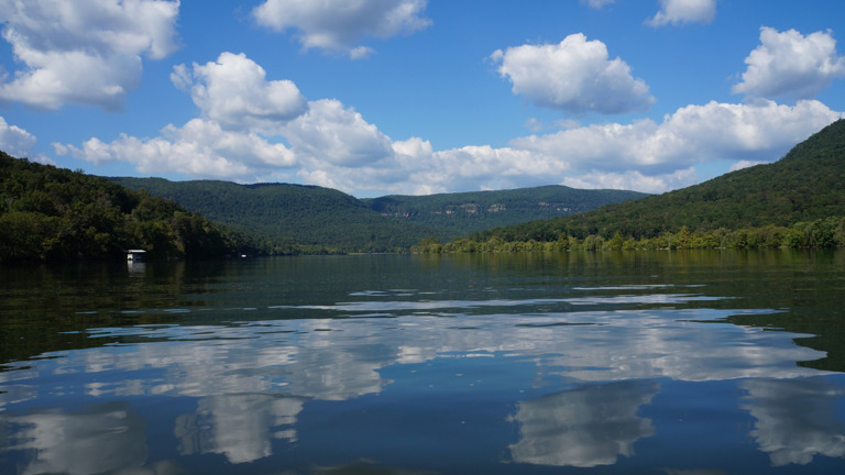 Tennessee River Gorge® Mountain Treehouse Offers Serenity & Relaxation ...