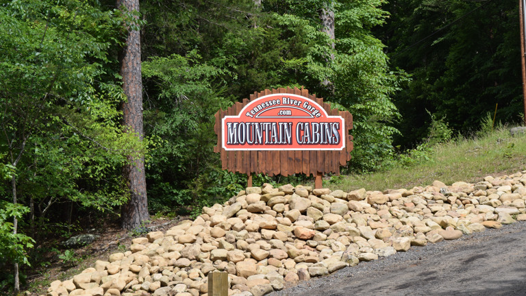 Tennessee River Gorge® Mountain Treehouse Offers Serenity & Relaxation ...