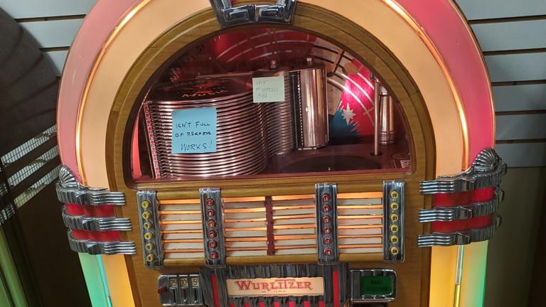 Crazy Cool Jukeboxes in Granada Hills, California - BizBuySell