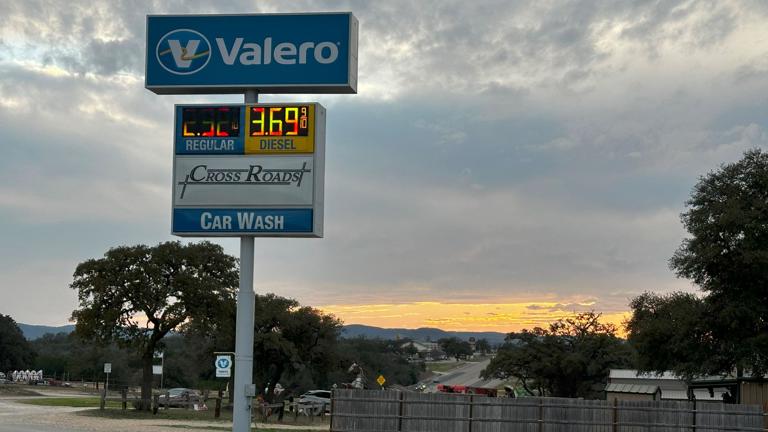 CrossRoads Valero - Convenience Store, Gas Station, Carwash in Bandera ...