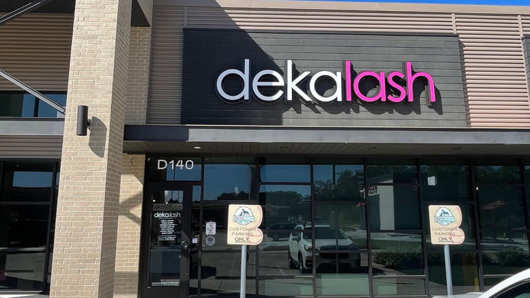 A Beautiful Turnkey Deka Lash for immediate sale Woodlands, TX in Spring, Texas - BizBuySell