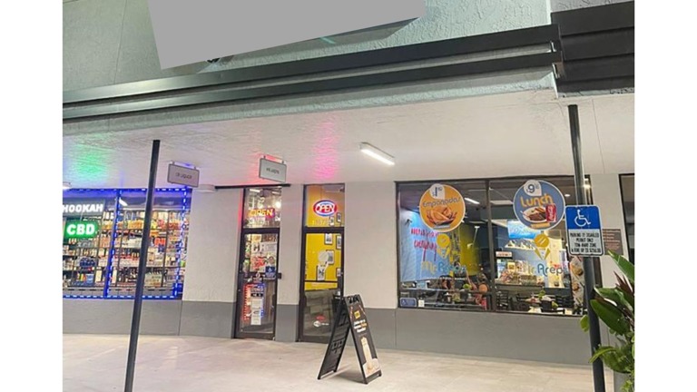 Turnkey Restaurant Opportunity: Your Culinary Dream Awaits! in Hialeah ...