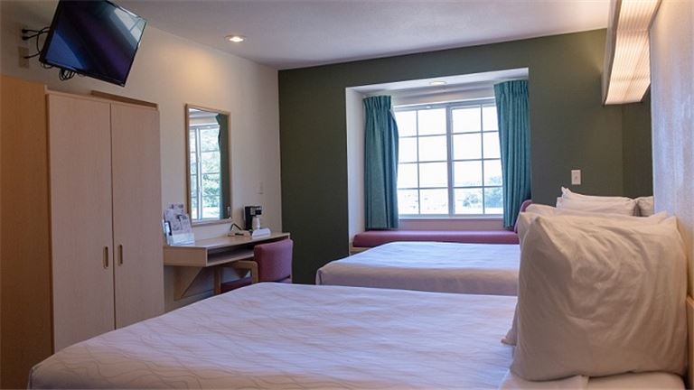 Two Motels A Mile Apart in Illinois - BizBuySell