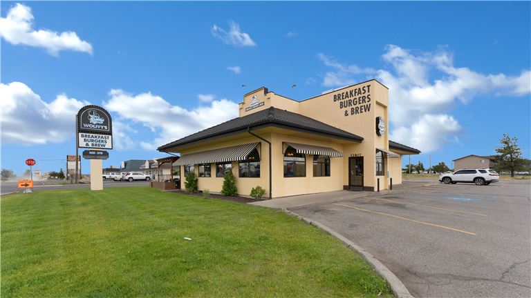 Wolffy's Breakfast Burgers & Brew Business and Real Estate for Sale in ...