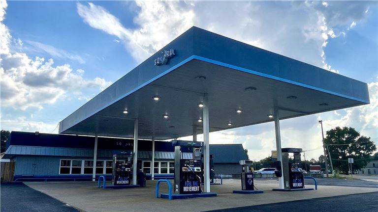 Large Gas Station, C Store, Full Kitchen Cafeteria with Seating in ...