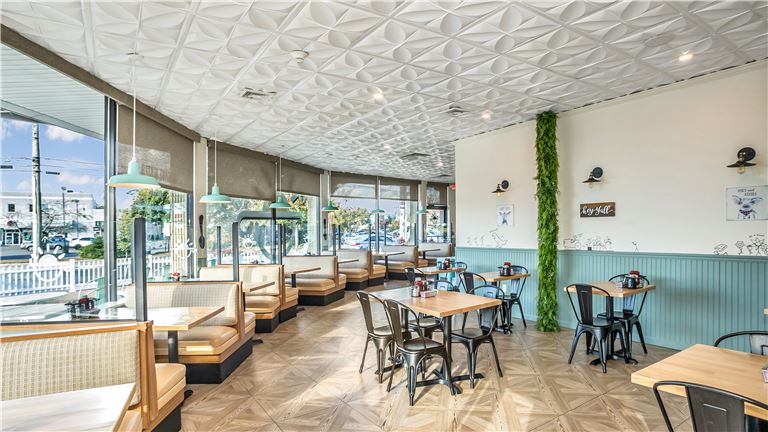 Updated Turn Key Restaurant With 150 Seats On Main St! in Suffolk ...