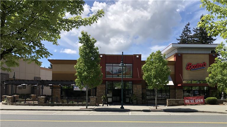 Free-standing restaurant & bar at Mill Creek Town Center in Mill Creek ...