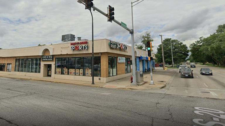 Play It Again Sports Used Sporting Goods Store for Sale in Oak Lawn ...