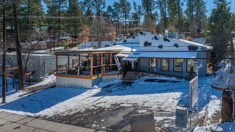 Fully equipped restaurant in the heart of Ruidoso Midtown! in Ruidoso ...