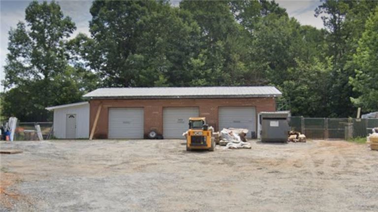 Triad-Piedmont Area Fencing Company with Real Estate Included in North ...