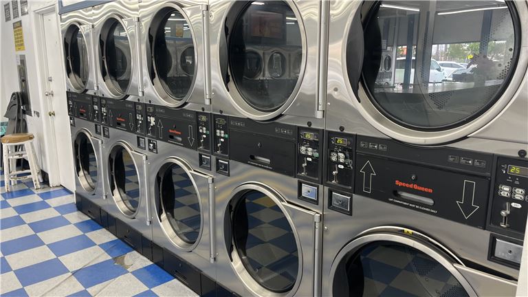 Established, Fully Equipped Coin Laundry – Turnkey Operation in North Hollywood, California ...