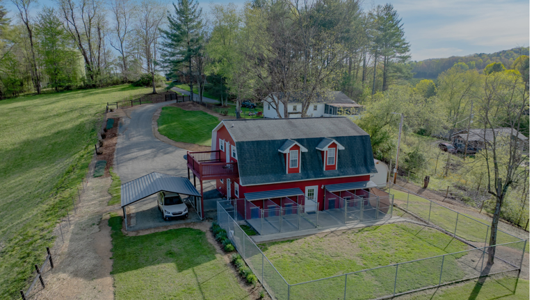 Valley View Kennels in Mountain City, Tennessee - BizBuySell