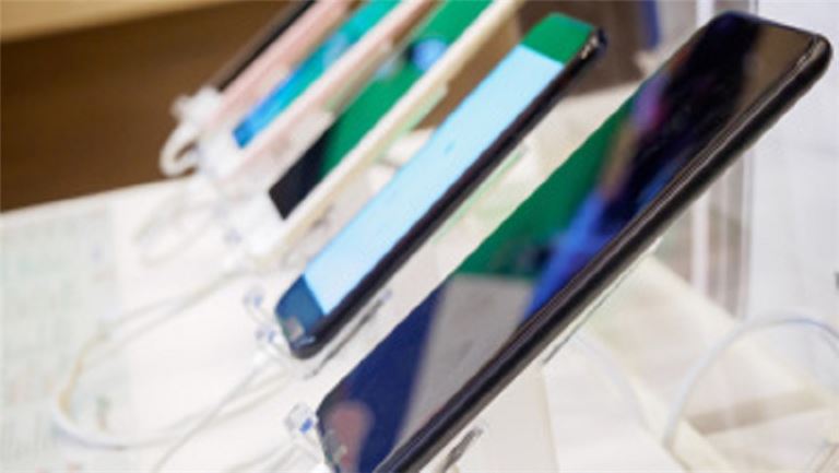 Fully Operational Total Wireless Store (Arlington) in Arlington, Texas ...