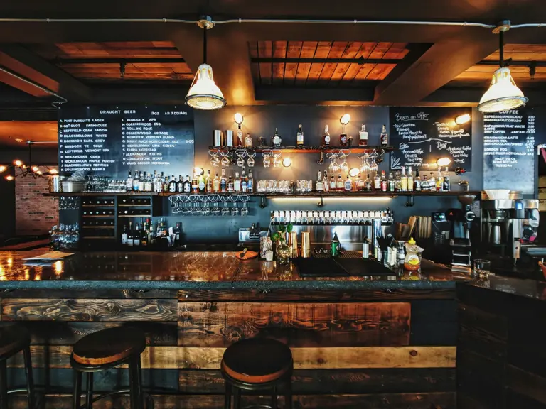 MAJOR PRICE DROP! turn-key restaurant and bar - type 1 hood - Hvac in ...