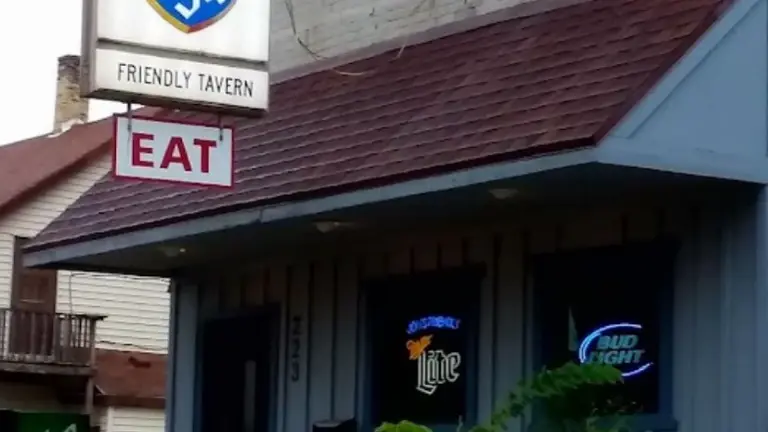 Classic Neighborhood Bar and Dining in Portage, Wisconsin - BizBuySell