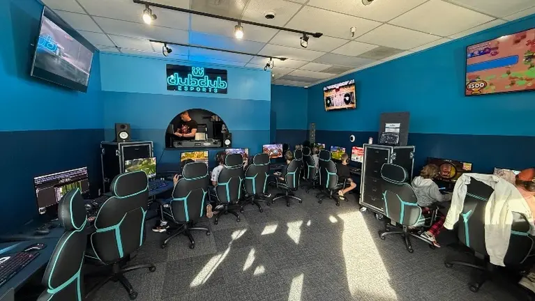 PC Gaming Arcade in Bon Air Center in Greenbrae CA in Larkspur ...