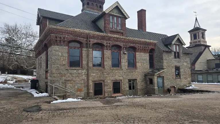 Executive Office Suite for Lease – Palisades Mill in Wakefield, Rhode ...