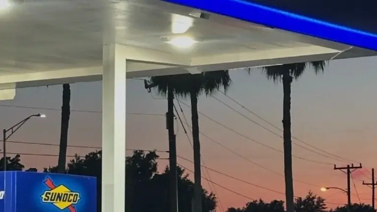 Recently Renovated Sunoco with Fast Food Restaurant in Lakeland ...
